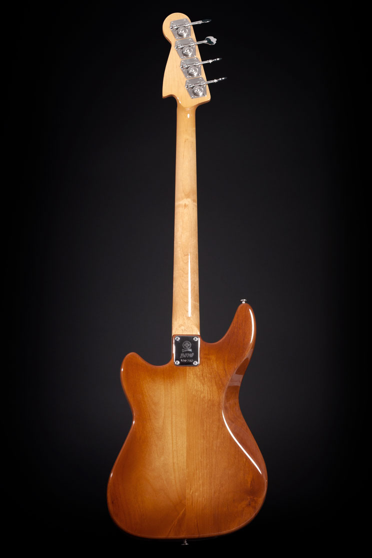 Kay Bass – Bo'Mo Guitars